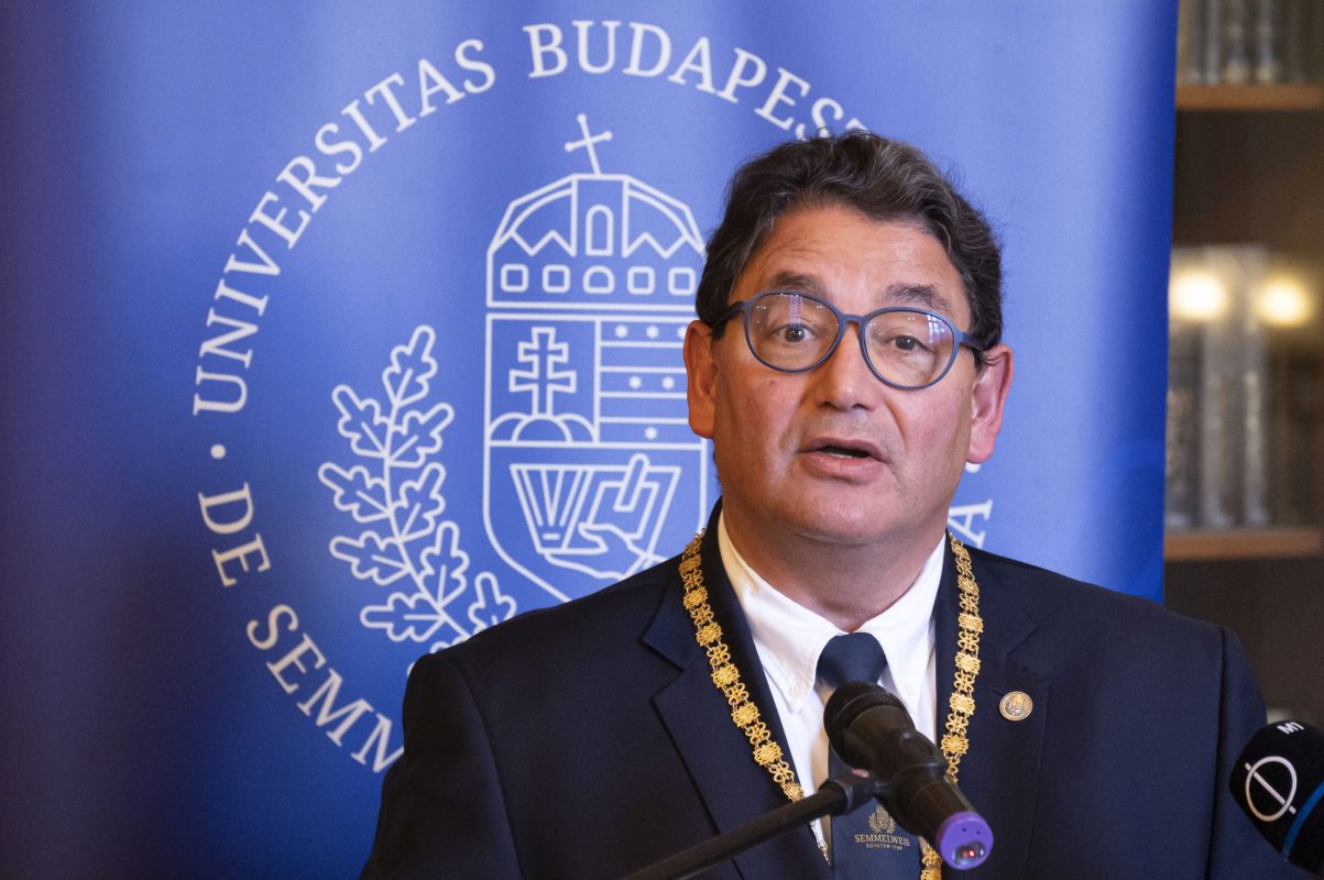 Titkos szavazás után dőlt el: Merkely Béla marad a Semmelweis Egyetem rektora