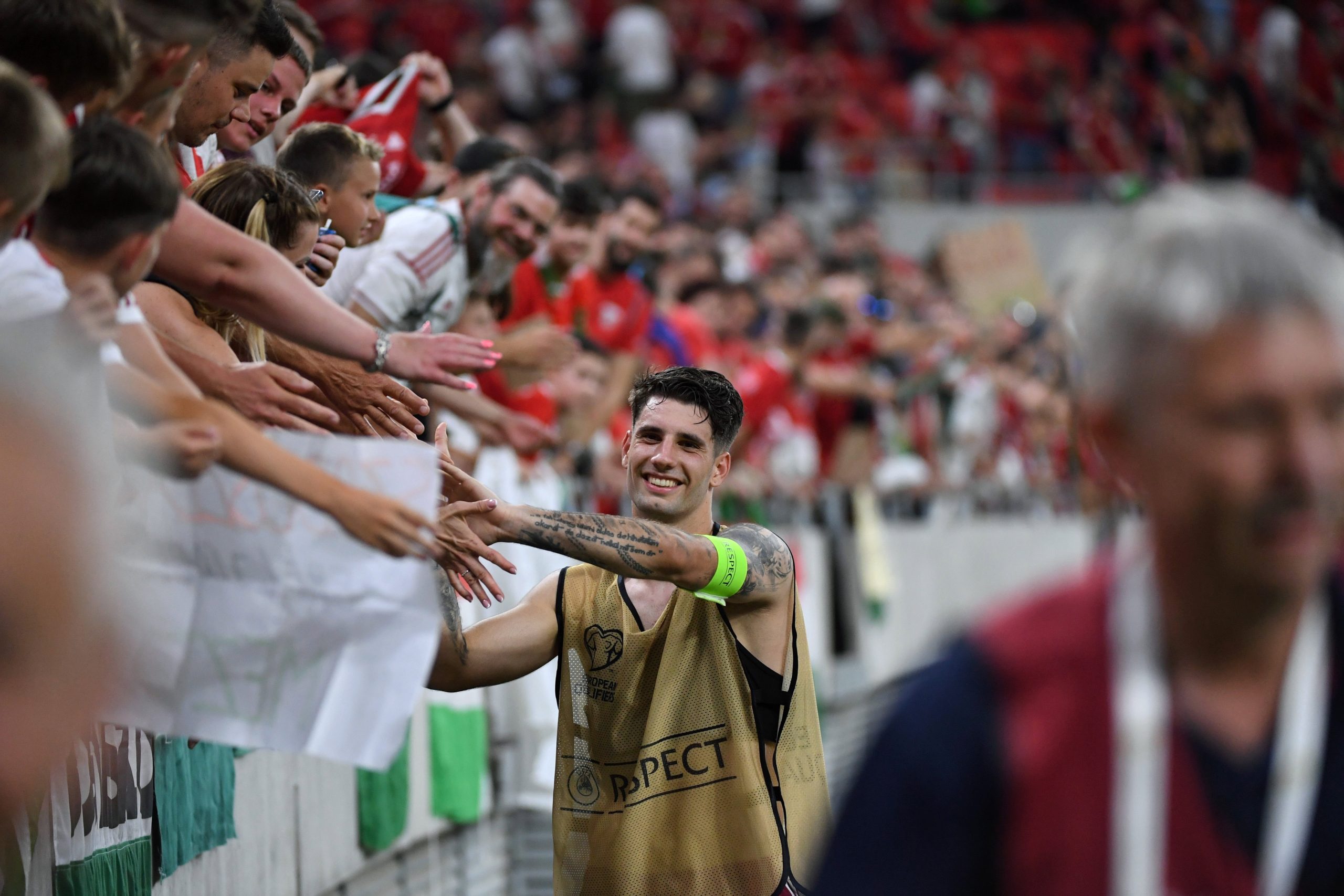 Steven Gerrard mezszámát örökölte meg Szoboszlai Dominik a Liverpoolban