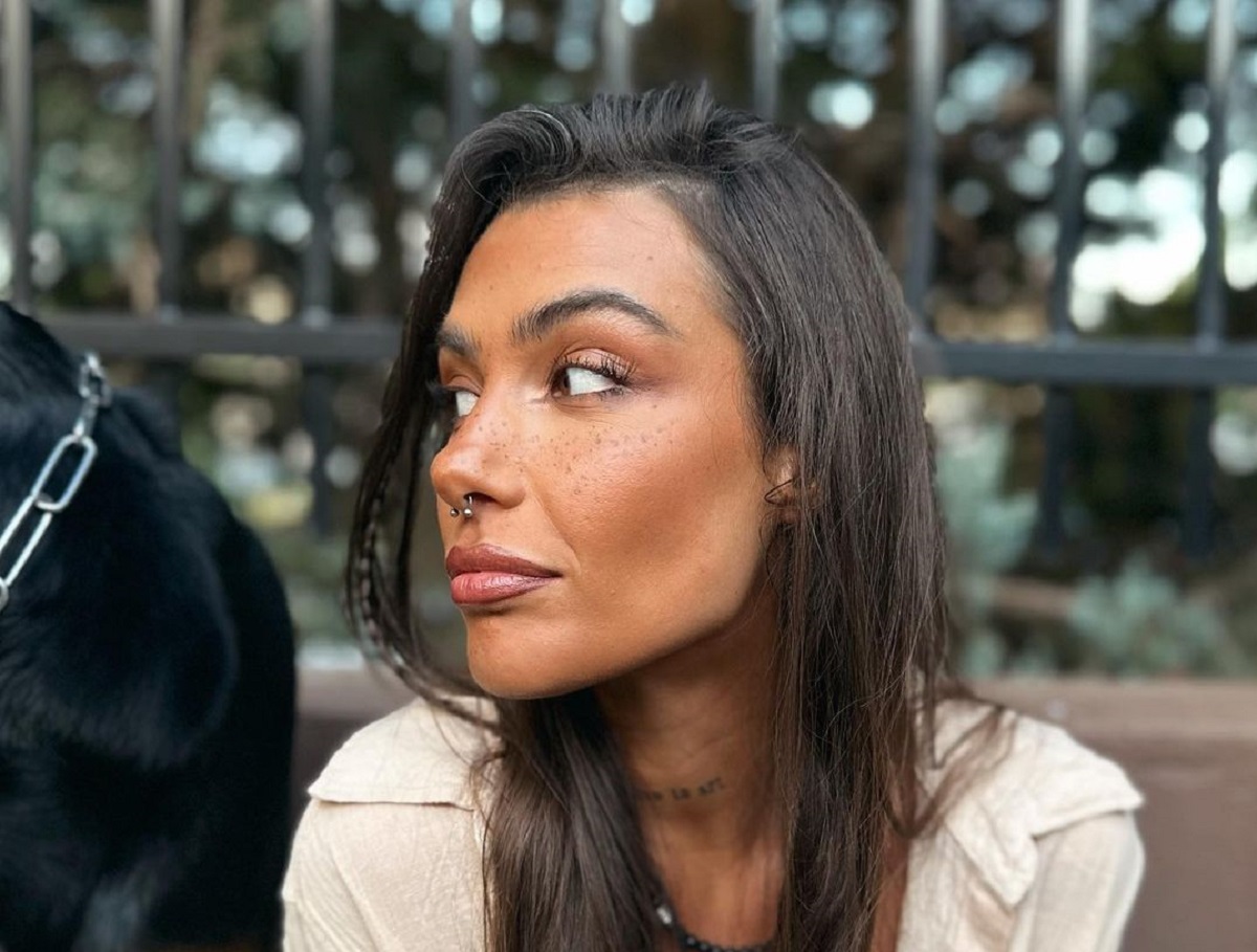 Továbbra sem tudnak betelni a követők Tóth Andi szépségével