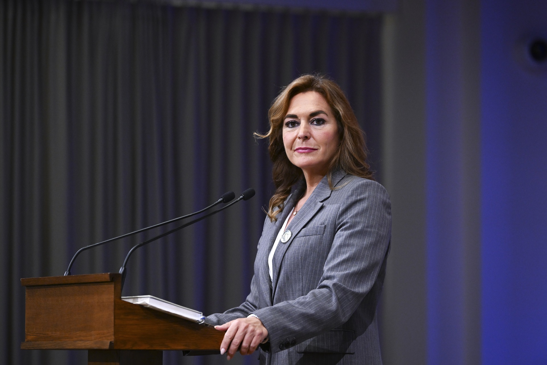 Vitályos Eszter szerint Magyar Péter túl sok kémfilmet nézett unalmában