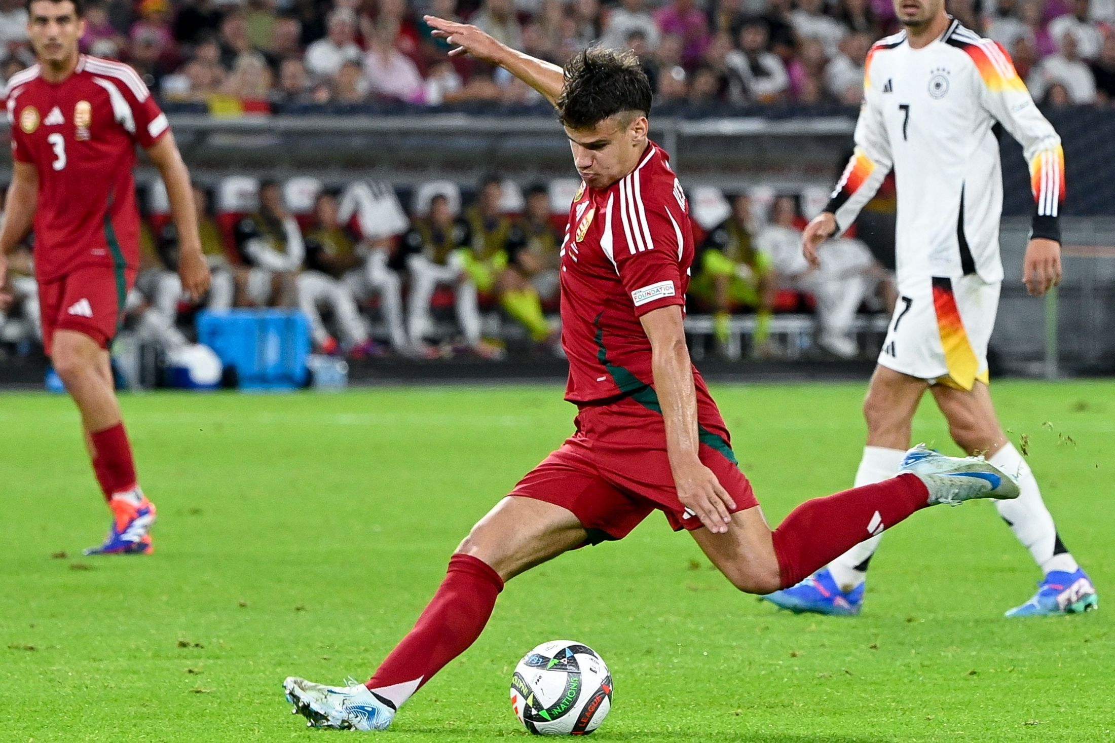 Kerkez Milos sprintje lenyűgözte Angliát – még Alan Shearer is ...