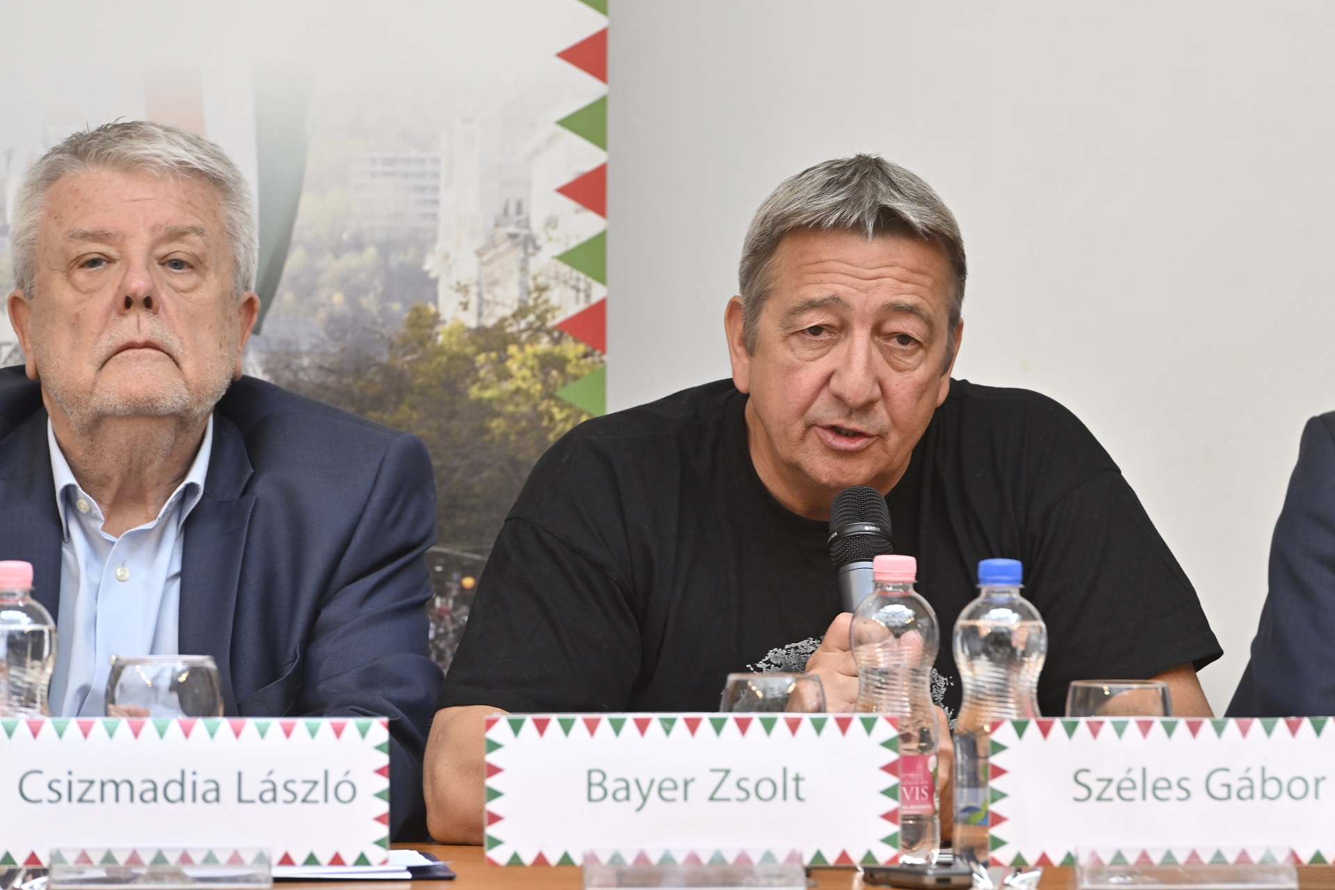 Bayer Zsolt reagált Magyar Péter felszólítására