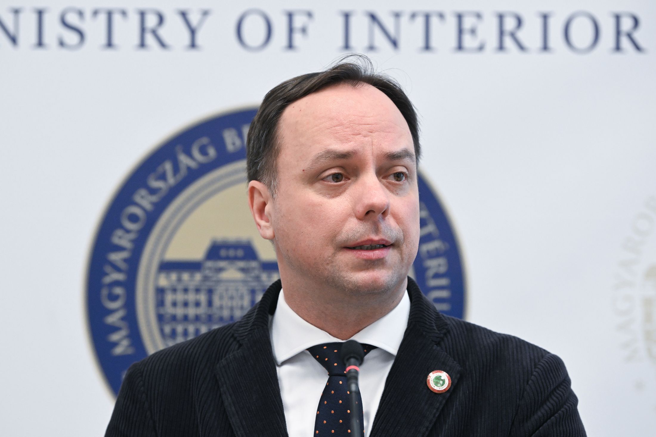 Újabb konzultációt indít a kormány, ez minden magyart érint