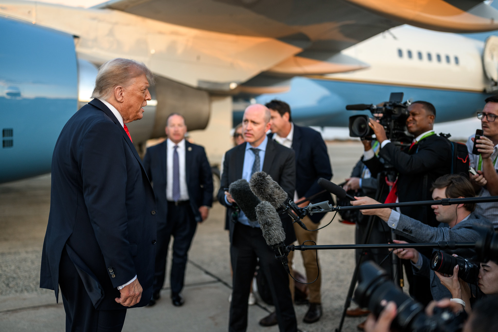 Minden információ, amit eddig tudni lehet a Charlie Kirk elleni halálos ...