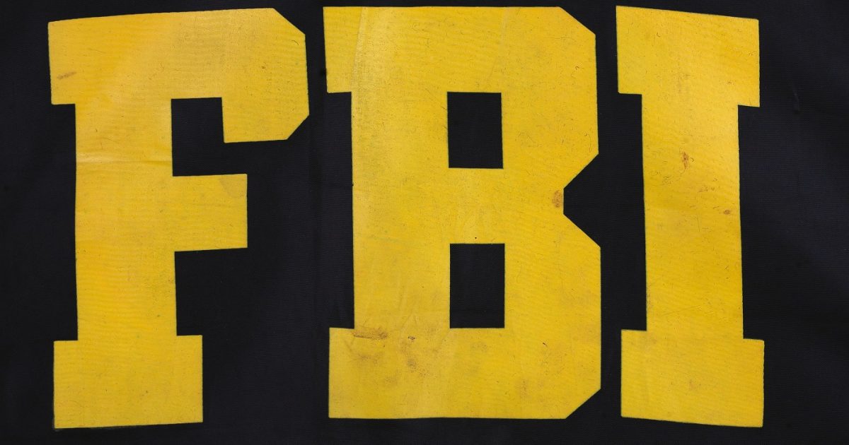 Az FBI megtalálta a gyilkost fegyvert, folytatódik a nagy hajtóvadászat ...