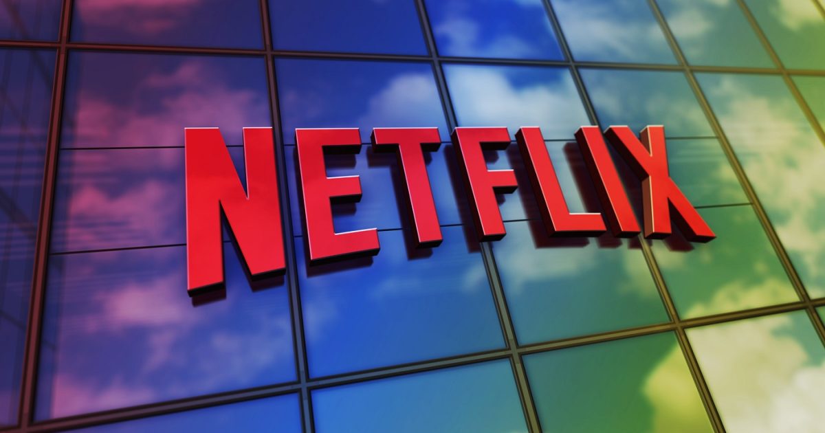 Tragikus hirtelenséggel elhunyt a Netflix 37 éves sztárja, lezuhant egy épületről