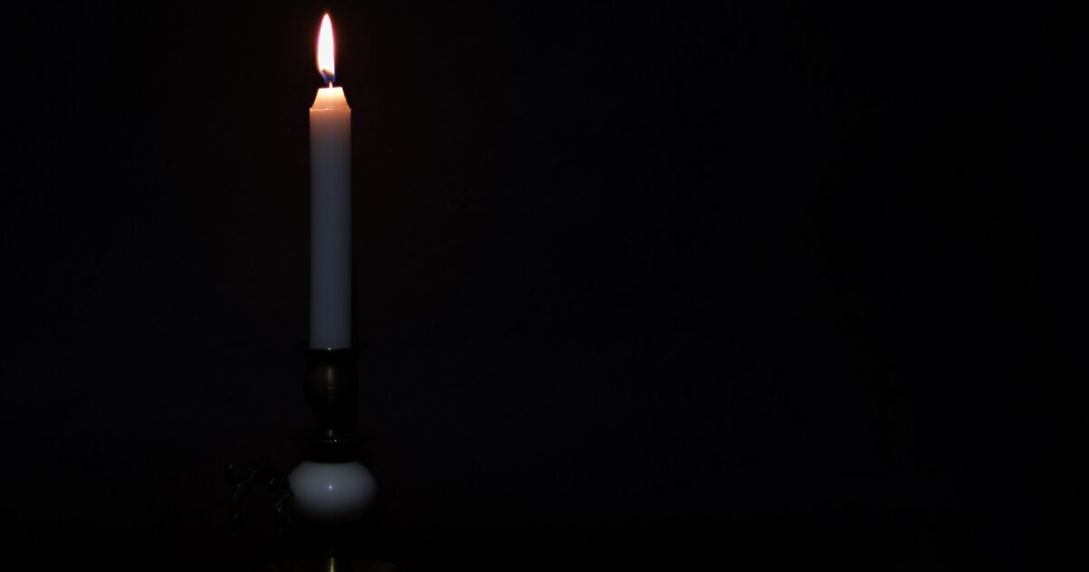 Órákkal a koncertje előtt halt meg az ismert 34 éves énekes